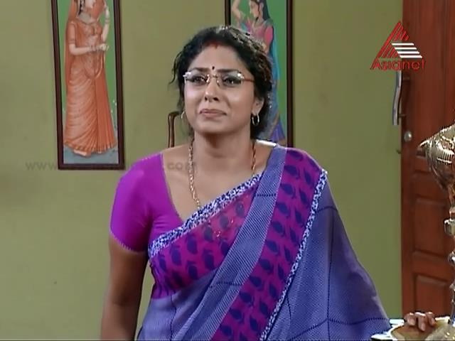 actress rare navel: Asha Sharath First Time Clear Open Deep Big Navel Show